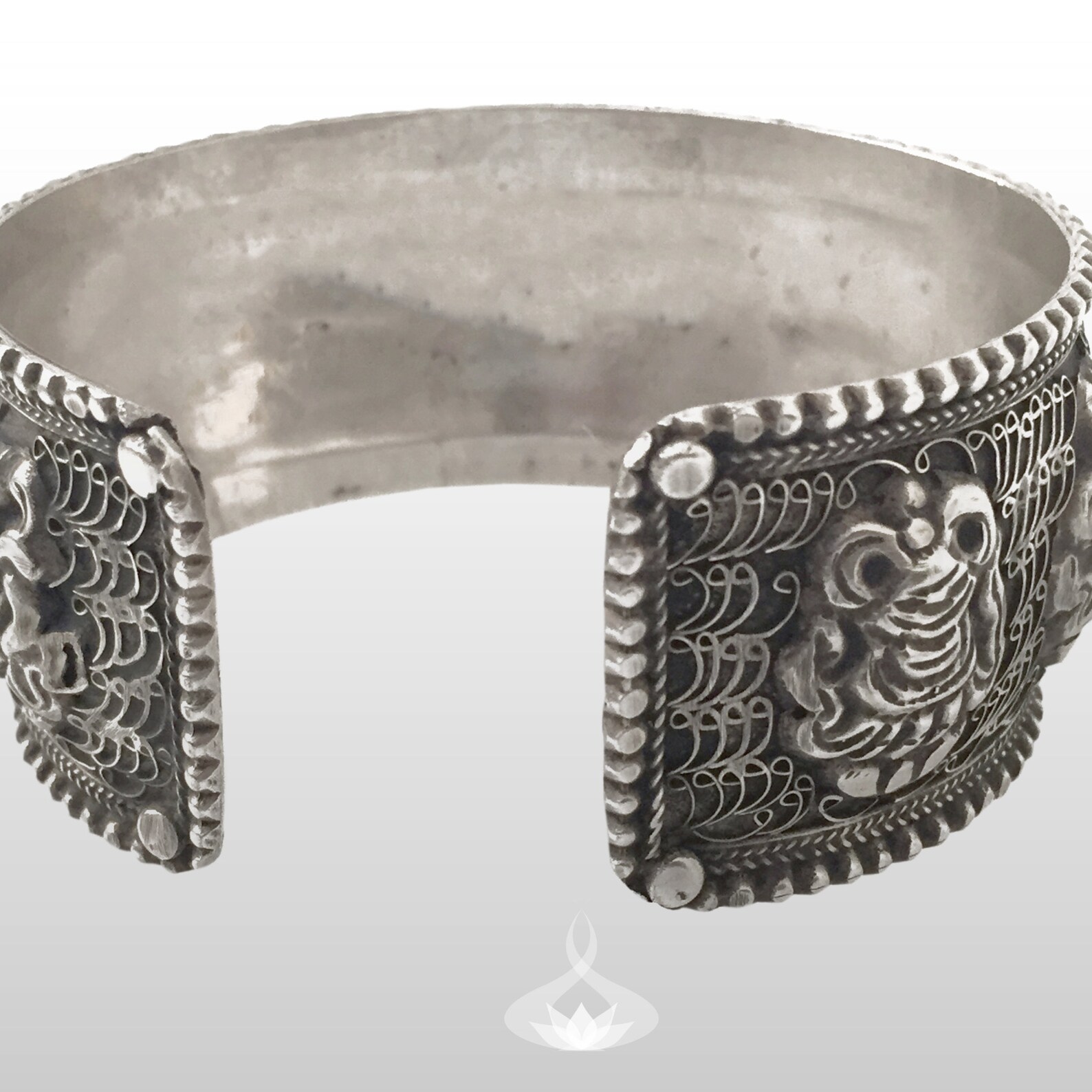 Eight Auspicious Symbols Wide Cuff | Silver Tibetan Amulet Buddhist ...