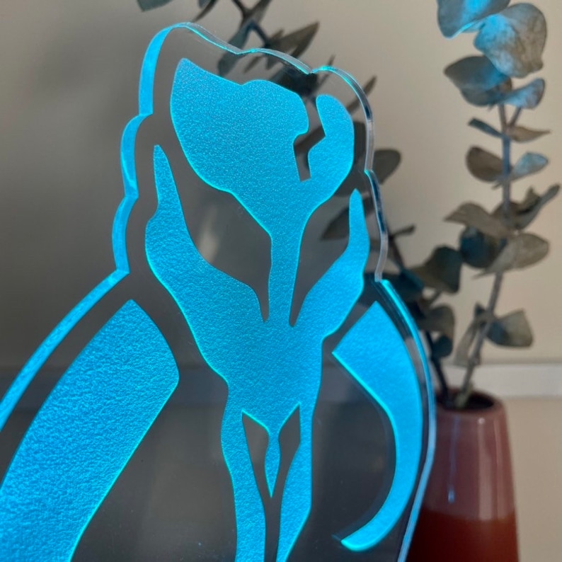 Star Wars Mandolorian Mythosaur Skull Color-changing LED Lamp With ...