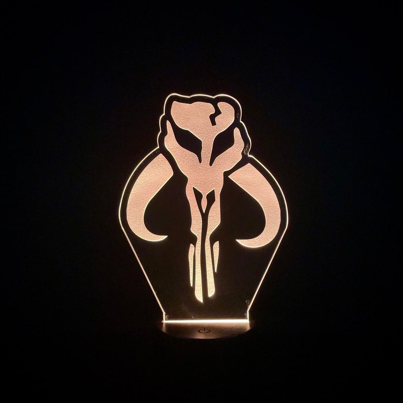 Star Wars Mandolorian Mythosaur Skull Color-changing LED Lamp With ...