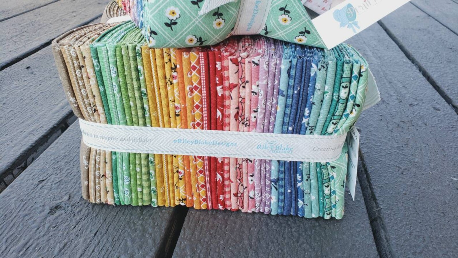 PRAIRIE 42 Fat Quarter Bundle Lori Holt 100% Cotton - Etsy PRAIRIE 42 Fat Quarter Bundle Lori Holt 100% Cotton - Etsy