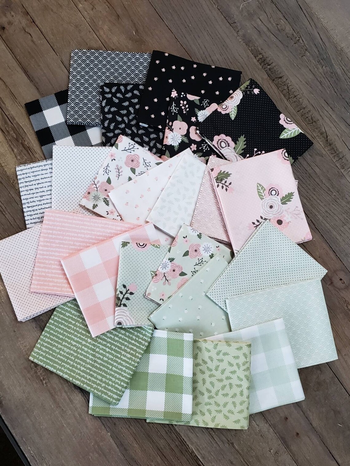 MODERN FARMHOUSE Black Buffalo Plaid Check Simple Simon | Etsy