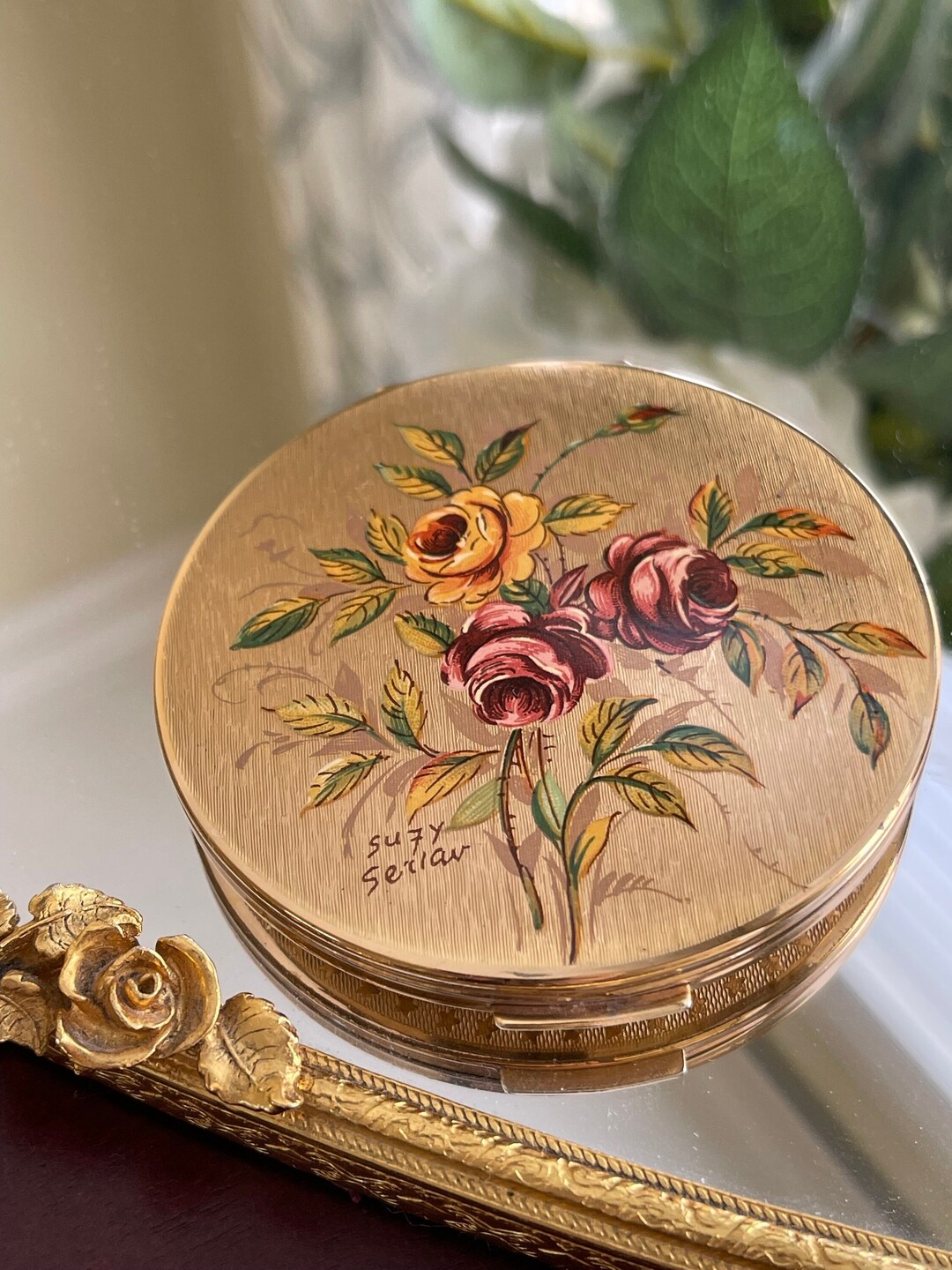 Vintage Stratton Powder Compact, Hand Painted Roses Signed Suzy Seriau ...