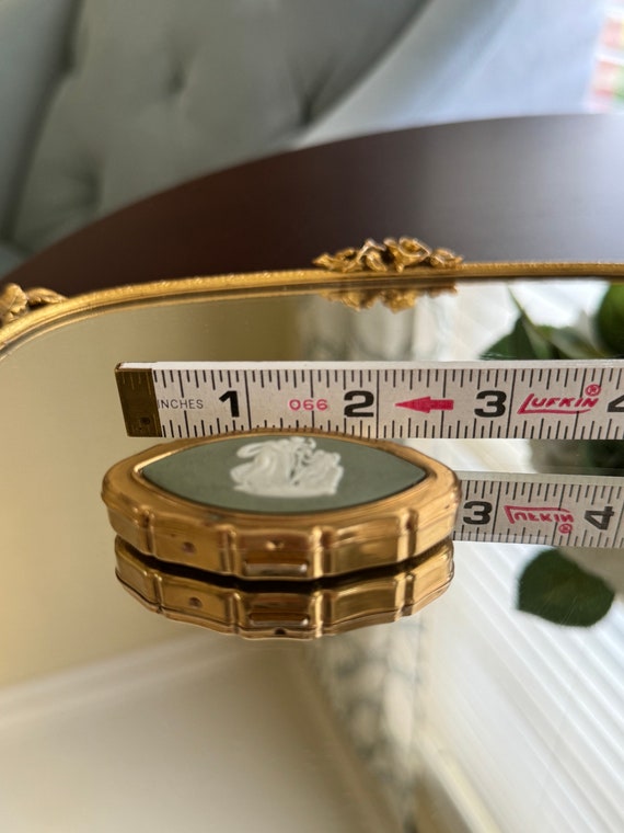 Vintage Stratton Two Compartment Pill Box with Green … - Gem