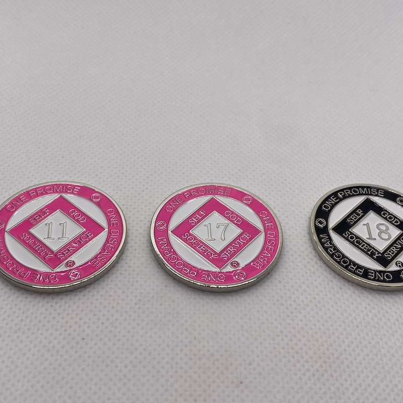 3 Month Na Medallion - Etsy