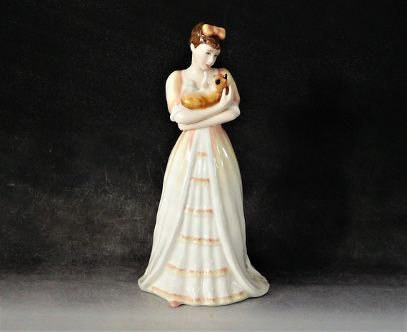 Vintage Royal Doulton Figurine kimberley HN 3864 - Etsy