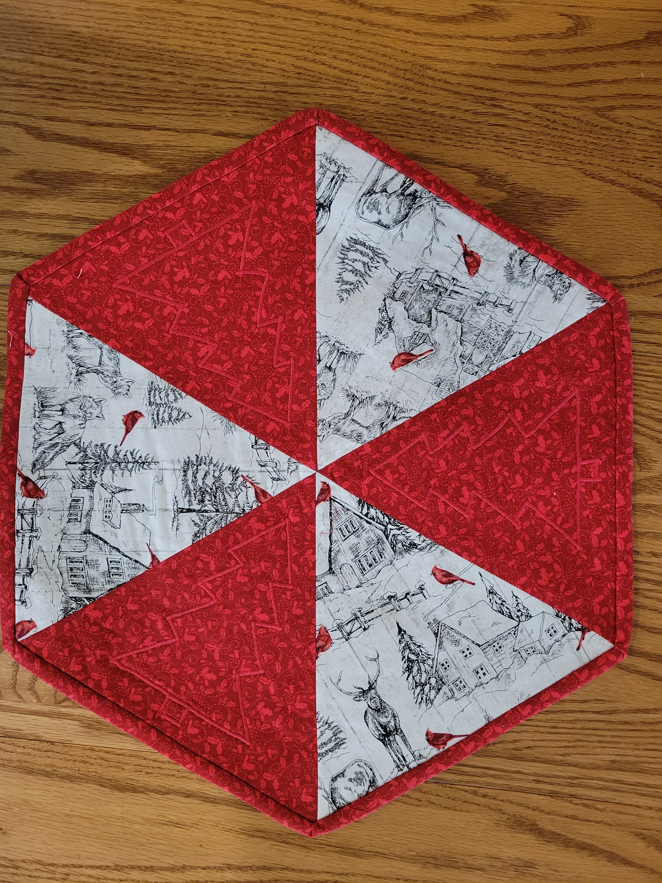 Christmas Table Topper - Etsy