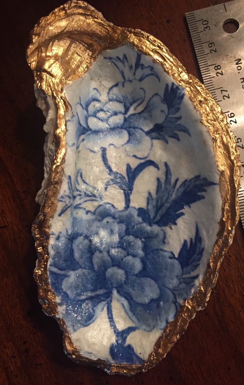 Large Chinoiserie Oyster Shell Dish Over 4 Blue and White | Etsy