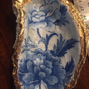 Chinoiserie Style Oyster Shell Dish Blue and White - Etsy