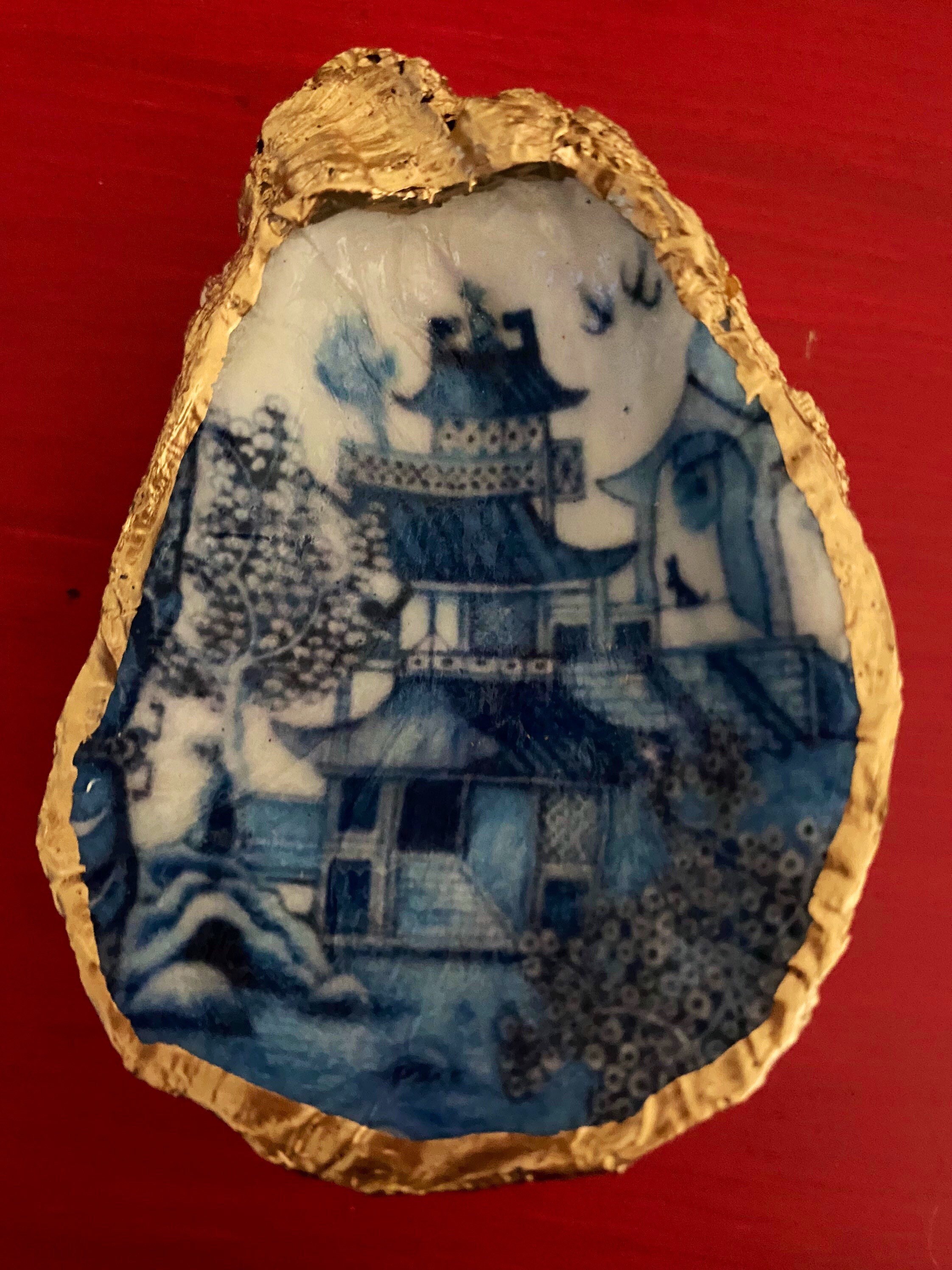 Chinoiserie Large Pagoda Oyster Shell With Gold Trim | Etsy