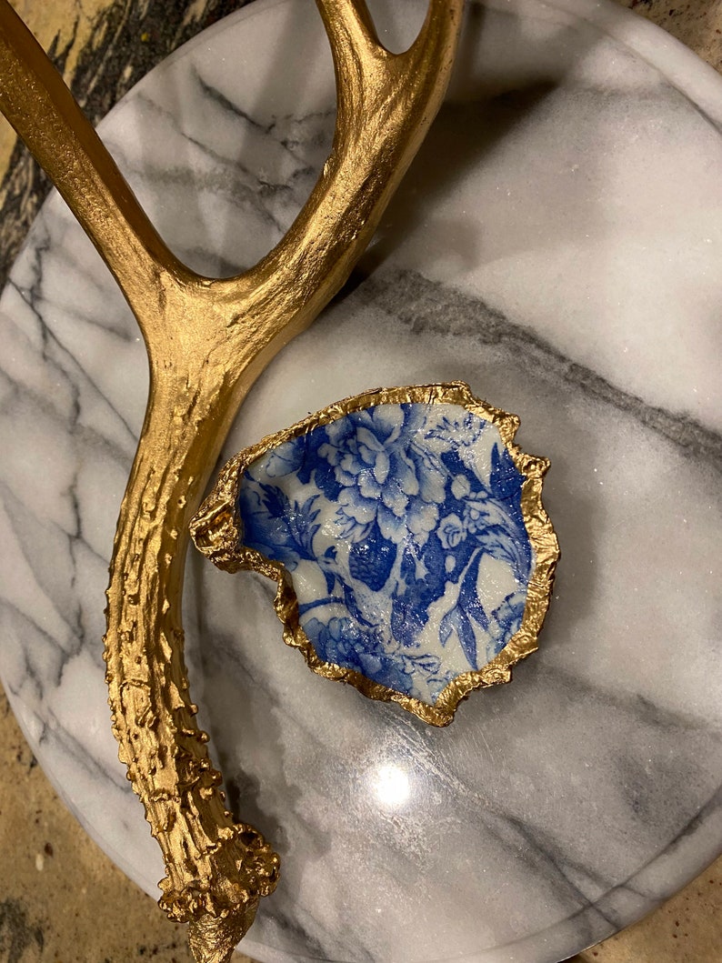 Large Chinoiserie Oyster Shell Dish Over 4 Blue and White | Etsy