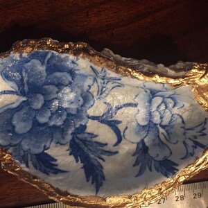 Chinoiserie Style Oyster Shell Dish Blue and White - Etsy