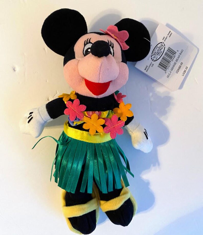 Mickey Mouse Tourist and Minnie Mouse Hula Girl Disney Plush Toys ...