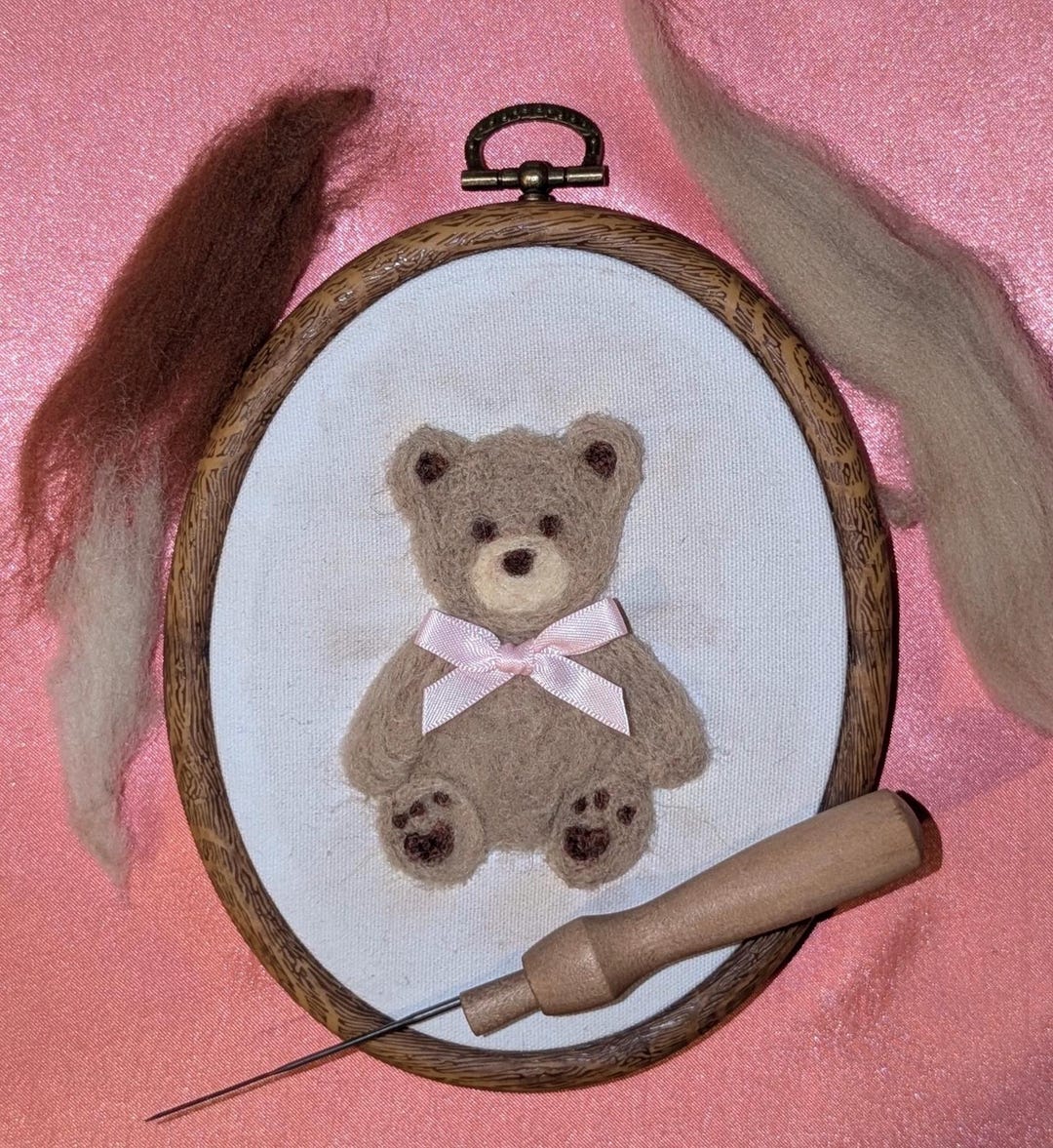 Needle Felted Teddy Bear Art: Merino Wool Fiber Painting in Hoop - Hand ...