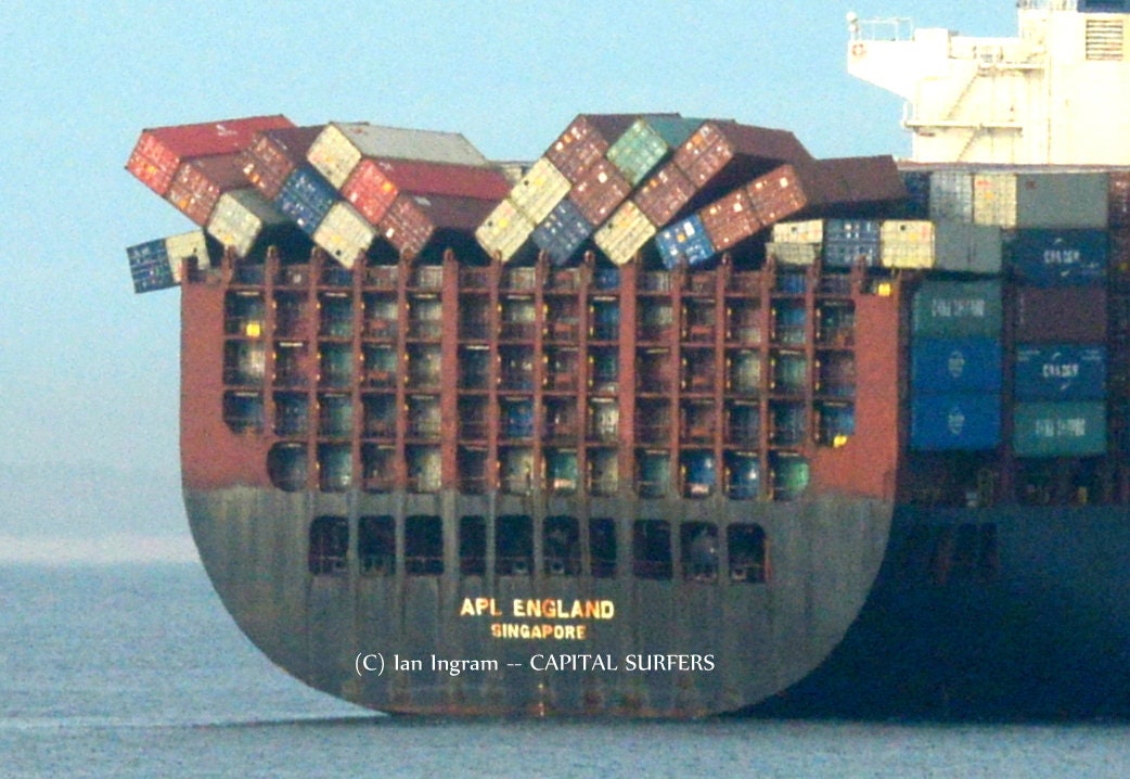 Container Ship APL ENGLAND With Untidy Load Escorted Into Port Brisbane ...
