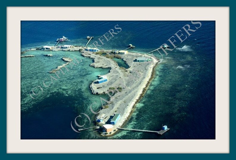 Jackson Island, Lobster Fishermen Facilities - Houtman Abrolhos Islands ...
