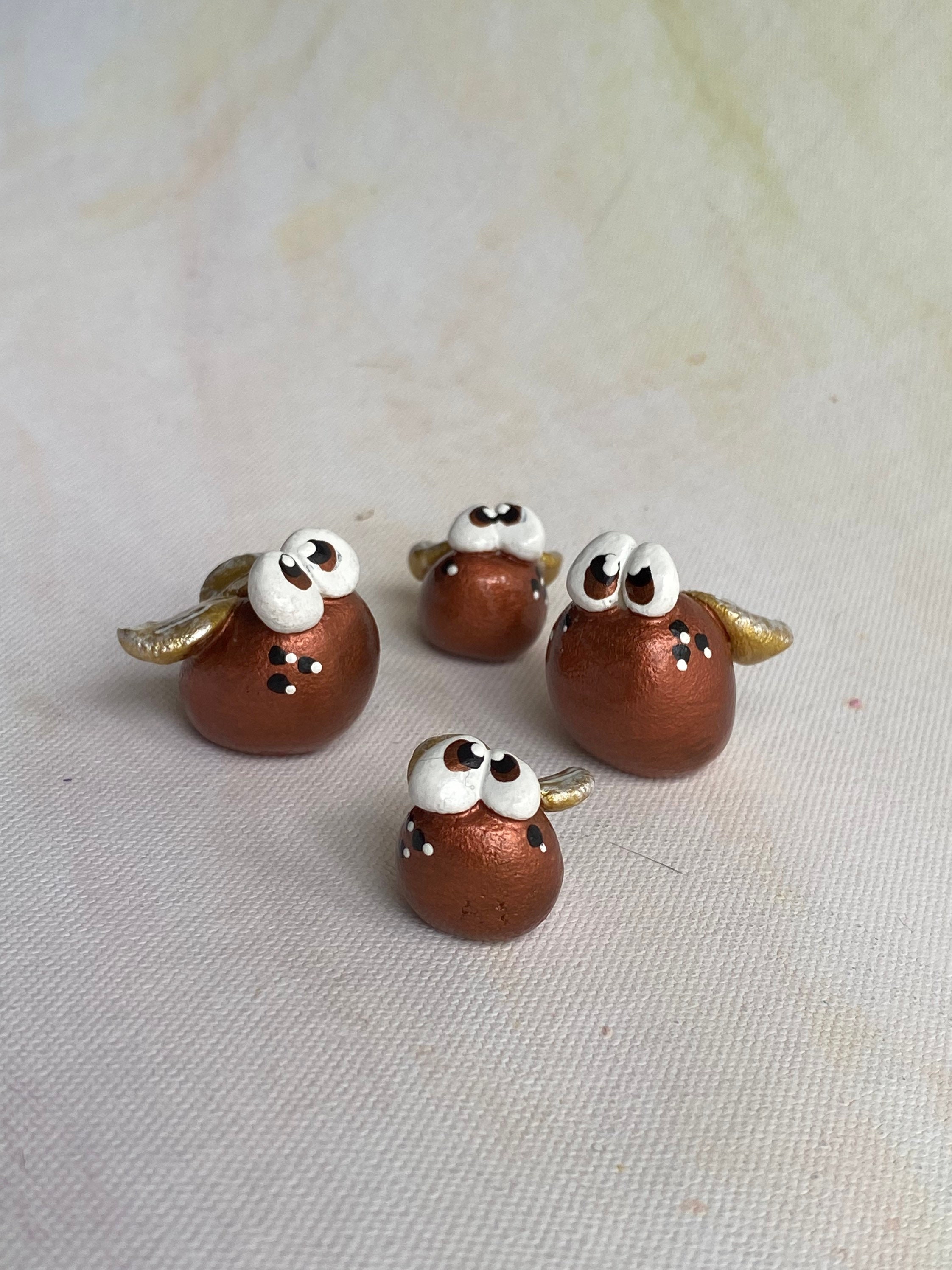 Honeybee Miniature Bees Figurine Bee Family Set of 4 - Etsy