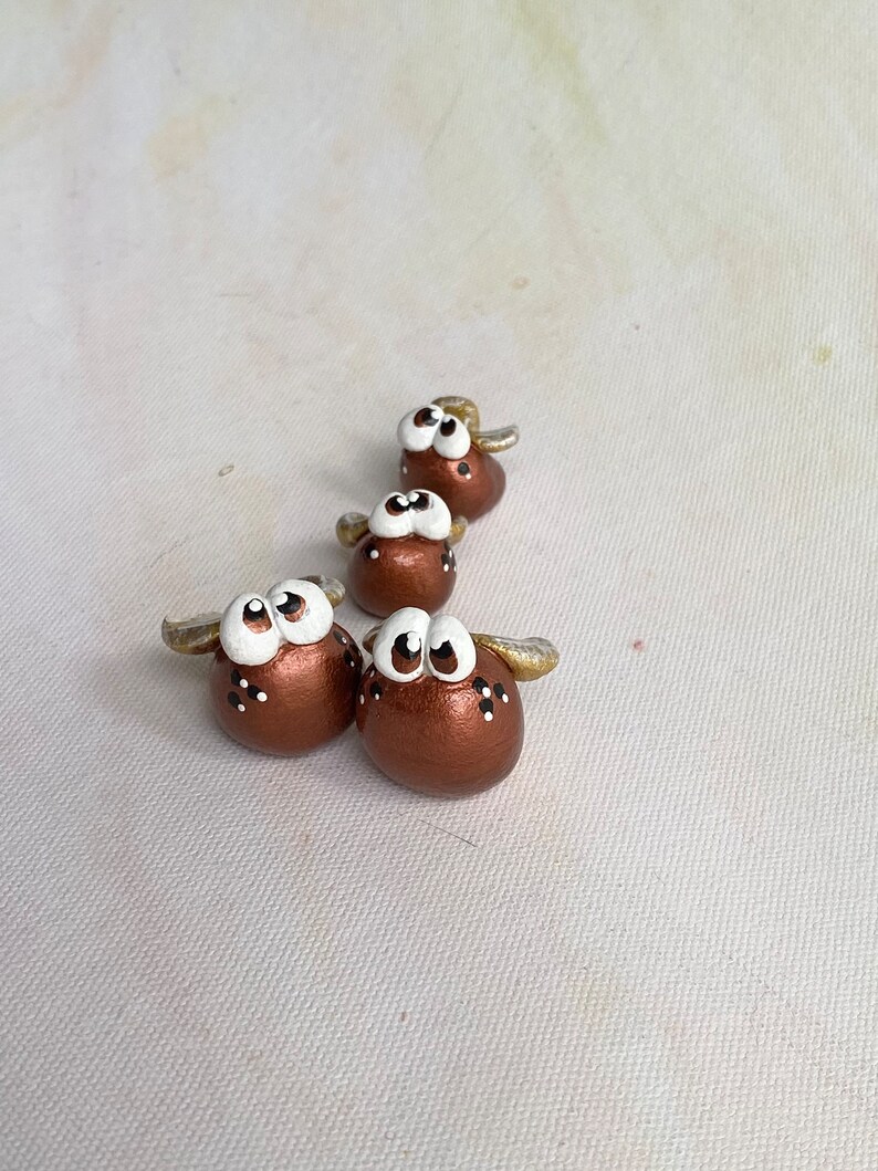 Honeybee Miniature Bees Figurine Bee Family Set of 4 - Etsy