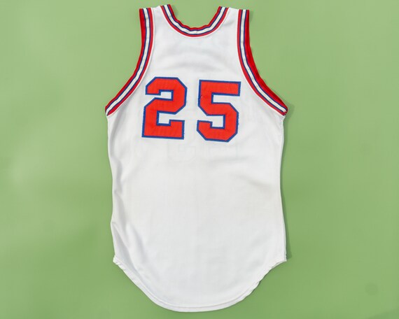 90s Vintage High School Basketball Jersey | Vintage A… - Gem