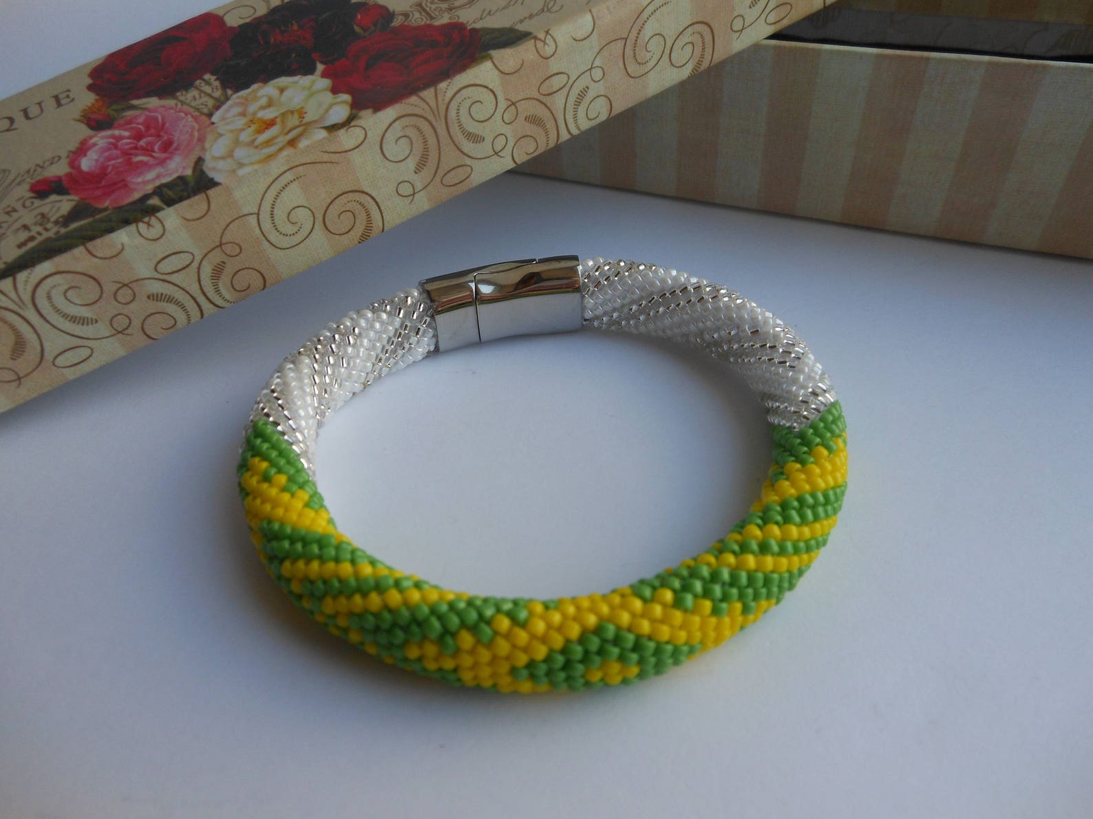 Idde De Orula Con Detalles De Obatala Beads Jewelry Obatala - Etsy