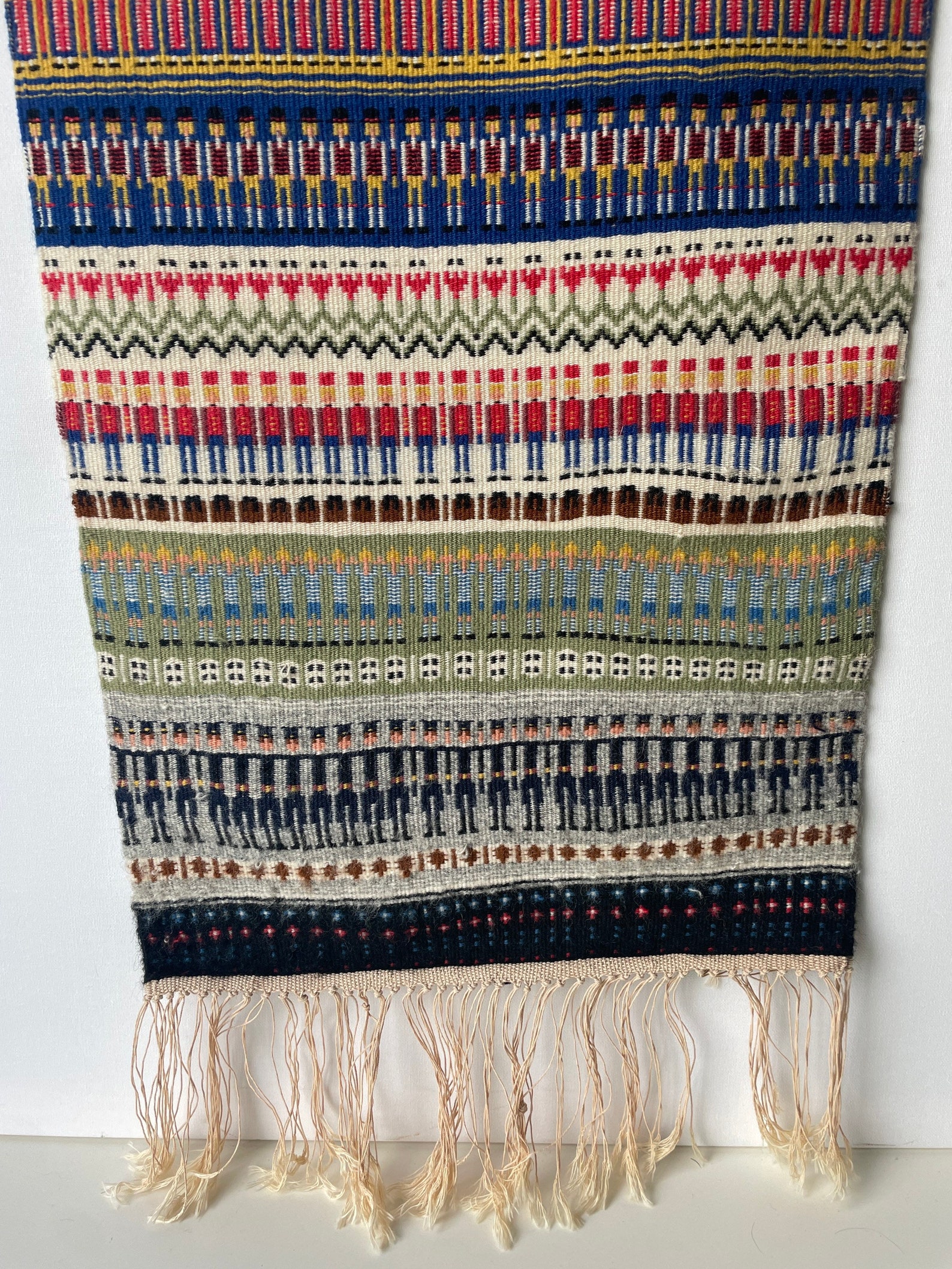 Wallhanging ,hand Woven With "rosengång and Gubbatäcke". - Etsy