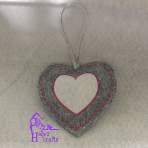 ITH Hanging Heart Machine Embroidery Design - Etsy
