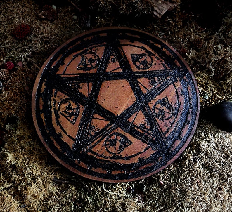 Sacred Pentacle, Pentagram, Ritual and Spell, Witchcraft, Esotericism ...