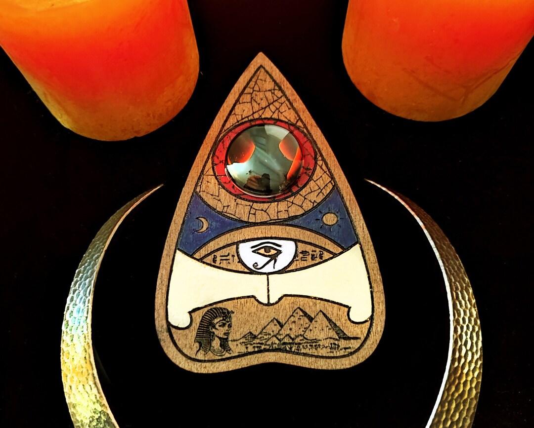 Esotericism, Ancient Egypt, Isis, Pharaoh, Pyramid, Akhenaten, Thoth, Osiris, Ouija, Planchette ...