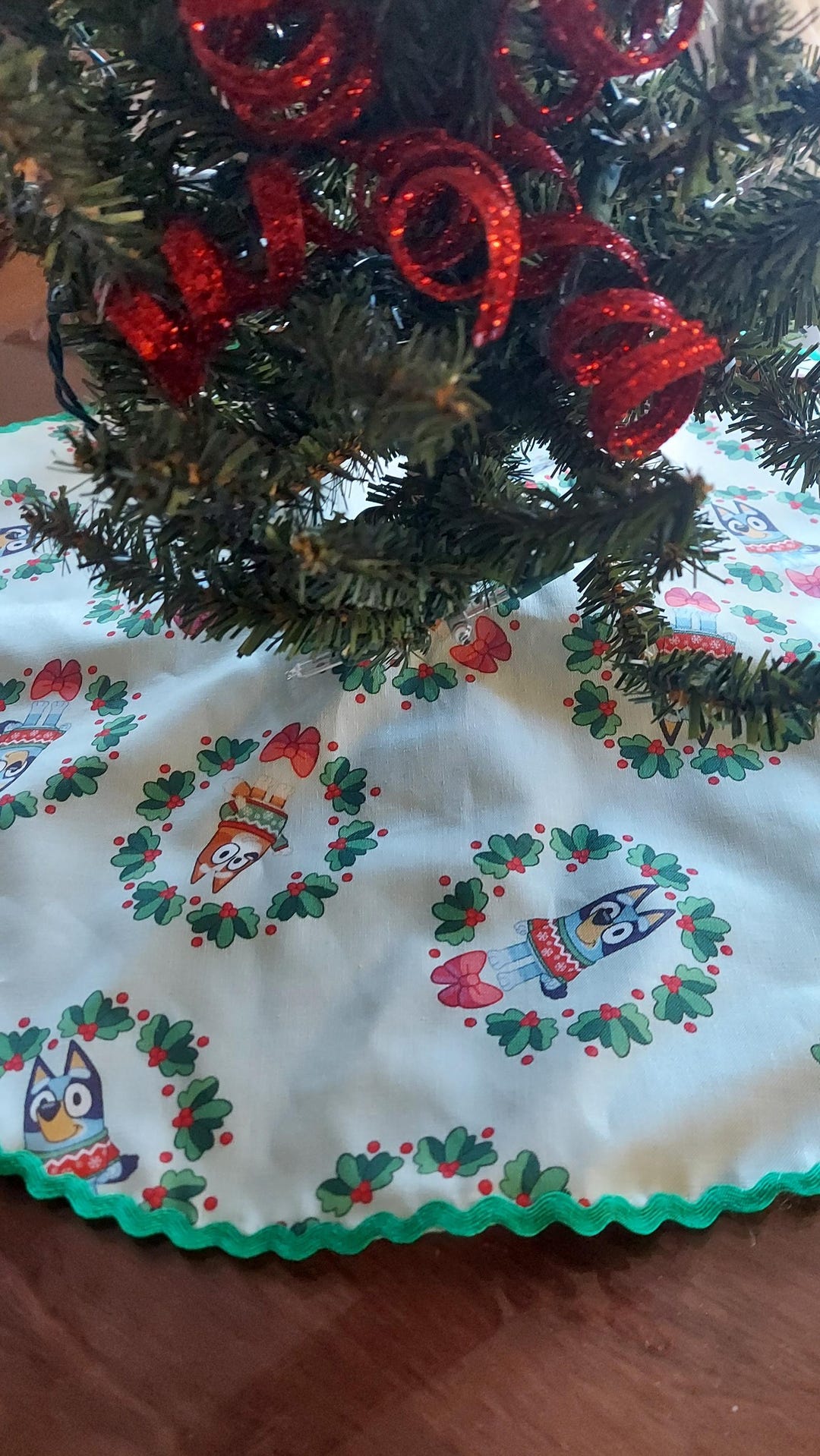 18 Inch Diameter Christmas Bluey Small Tabletop Tree Skirt - Etsy
