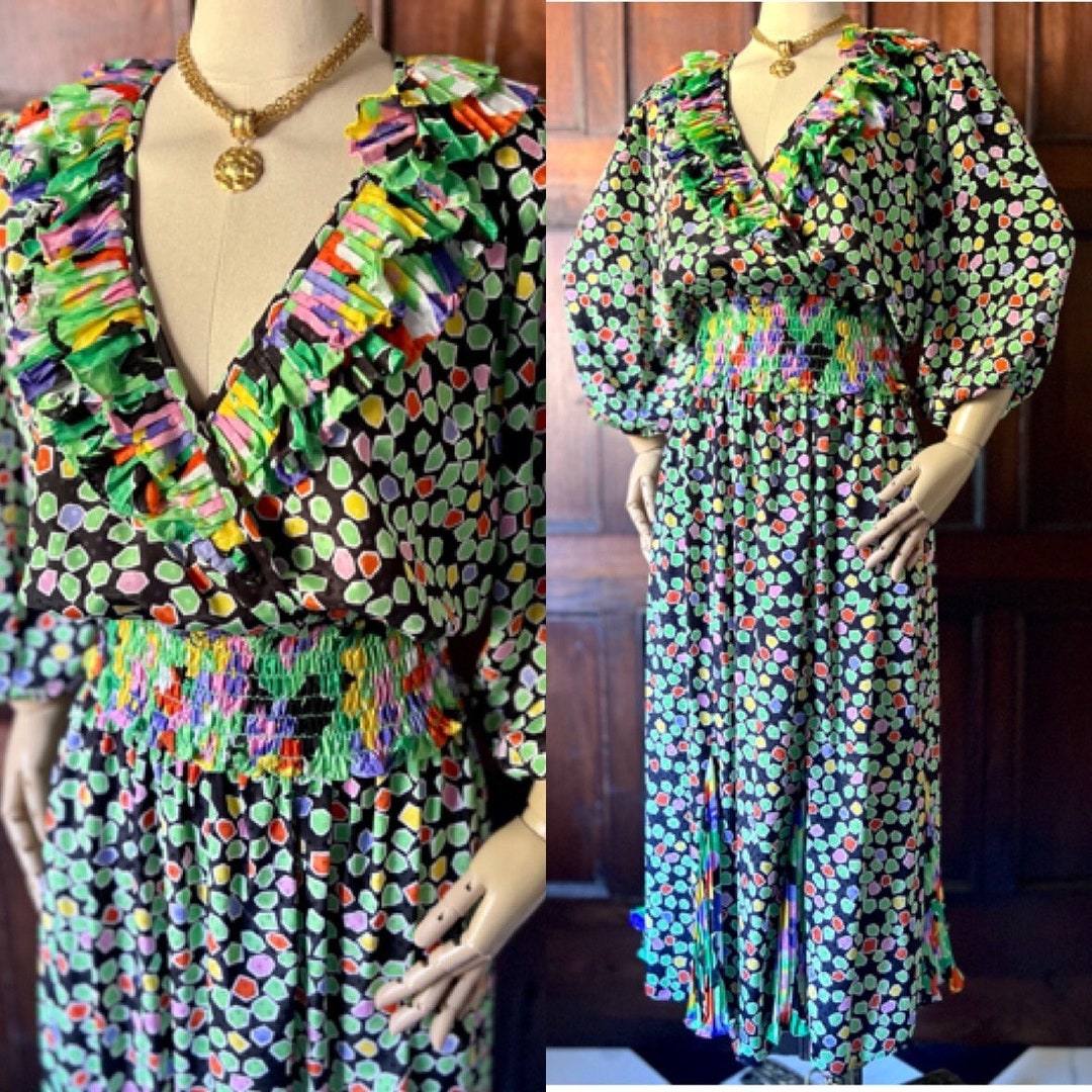 1980s susan Freis Green Abstract Print Pleated Ruffle Two Piece Skirt ...