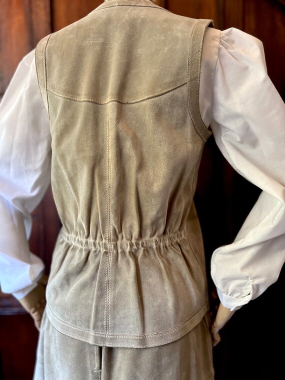 1970s Two Piece Suede Beige Vest and Skirt Set Size S… - Gem