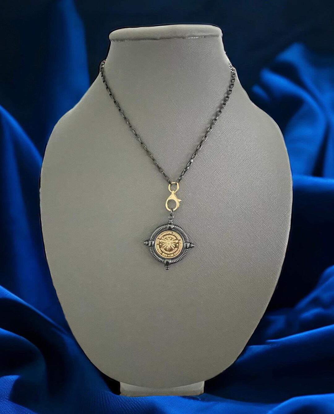 Two-tone Medallion on Aluminum Chain Necklace - Etsy