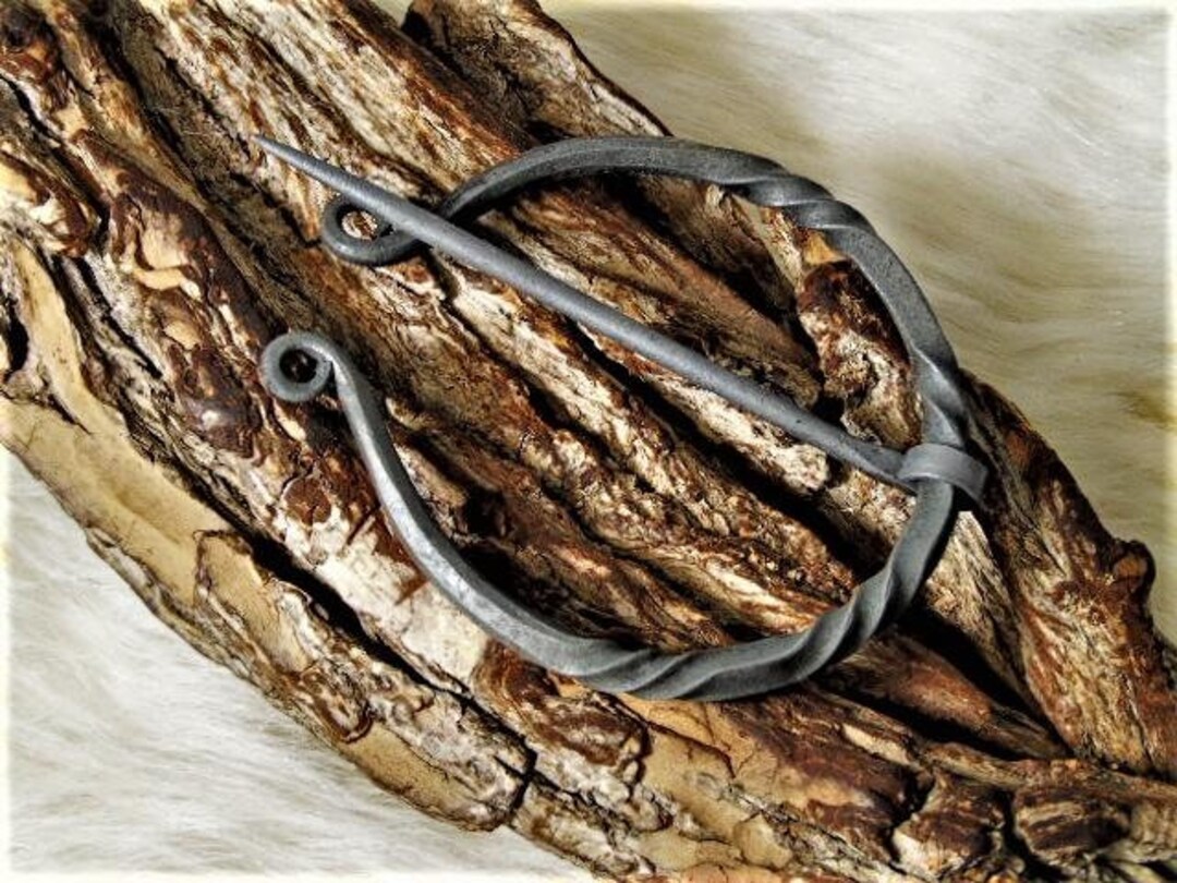 Iron Brooch, Viking Ring Brooch, Medieval Garb WMK06 - Etsy