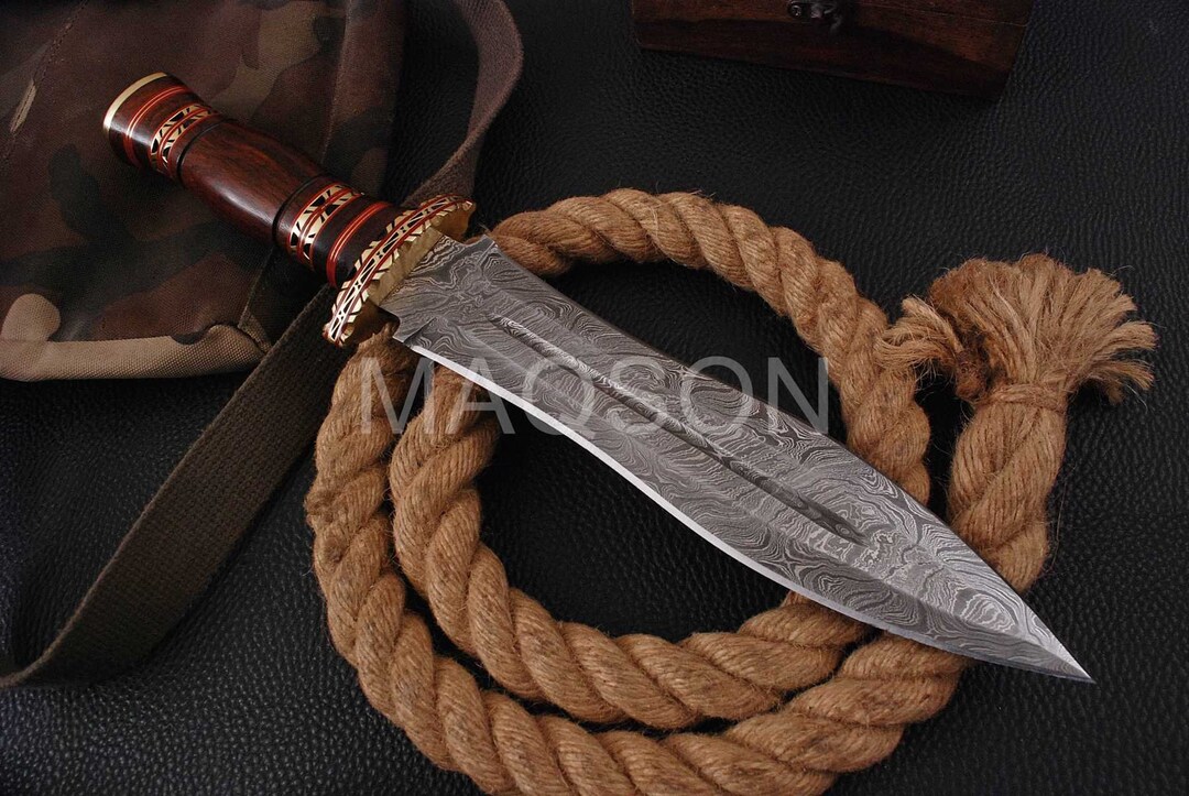 Handmade Damascus Steel Hunting Dagger/Bowie Knife With Wood &Brass ...
