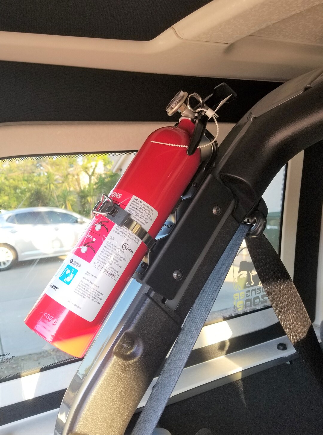 Jeep JLU Fire Extinguisher Mount Bracket - Etsy