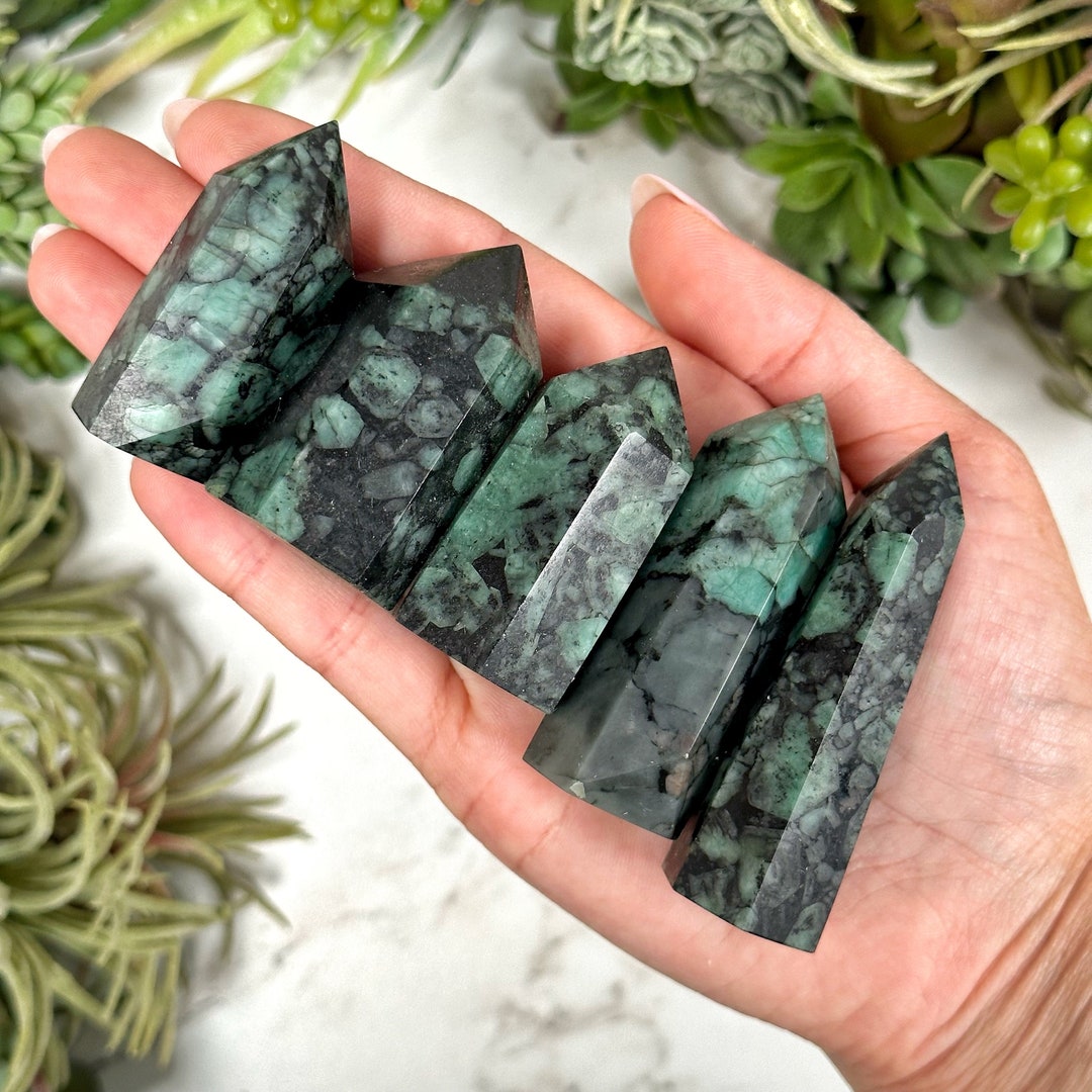 Natural Emerald Point - Intuitively Selected - Heart Chakra - Etsy