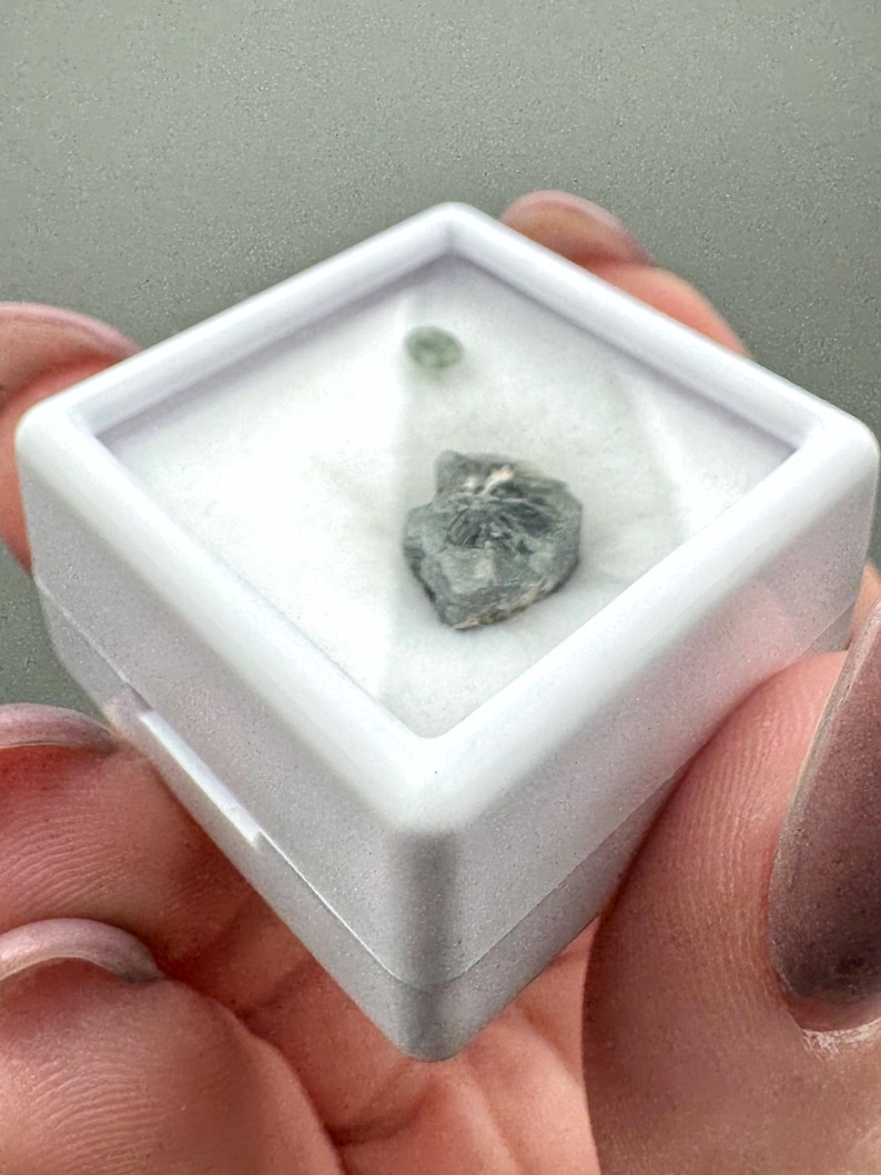 Alexandrite Set | Raw & Polished | - #2 (raw Green Crystal Specimen ...