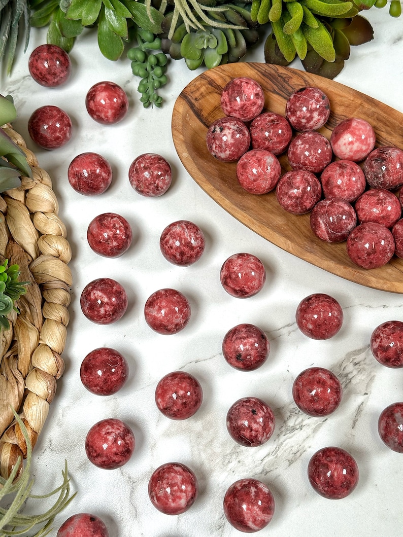 Thulite Mini Sphere | 25mm | - No. 552 (polished Red Crystal Ball ...
