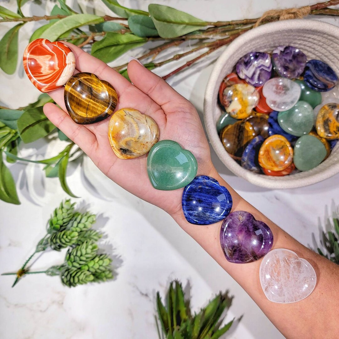 Chakra Heart Worry Stone Set - 7 Heart Worry Stones - No. 338 - Etsy