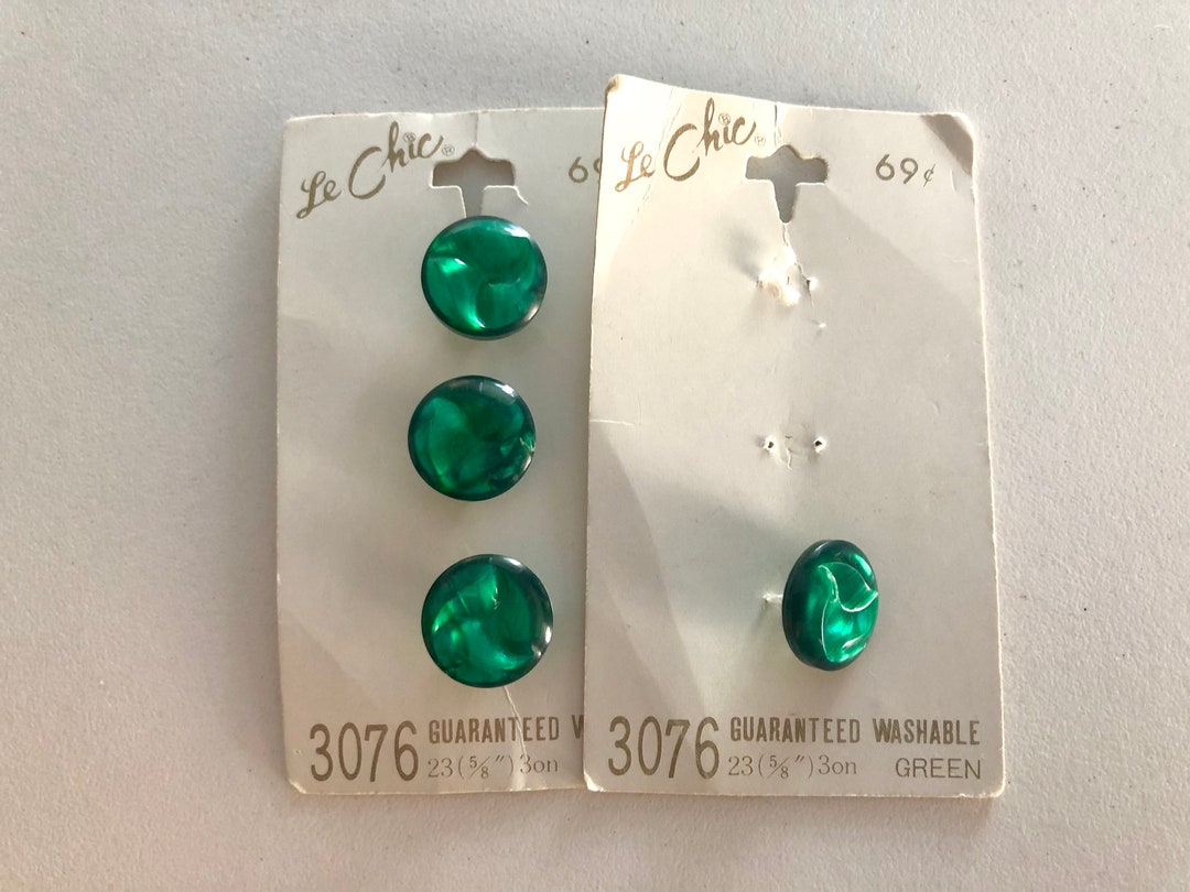 Vintage small buttons | deep green | plastic buttons | fashion buttons ...