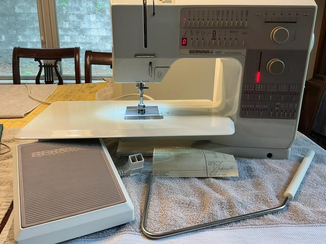 Bernina 1230 Inspiration Sewing Machine Very Good Condition! Works ...