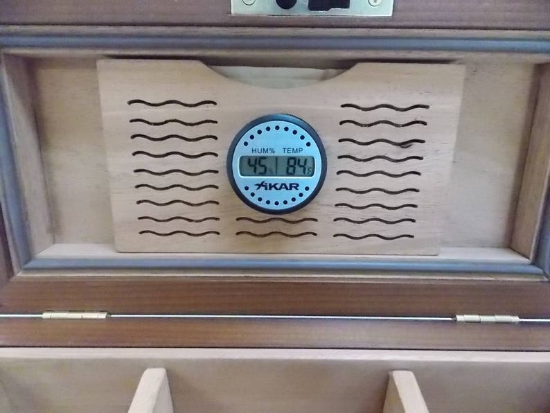 Wood Cannabis Humidor Stash Box My Meddy - Etsy