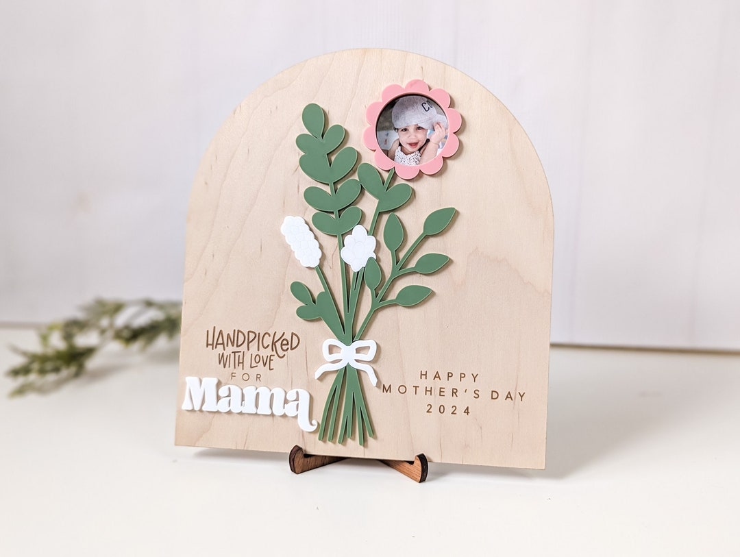 Personalized Wooden Mother's Day Picture Frame, Floral Bouquet Gift - Etsy