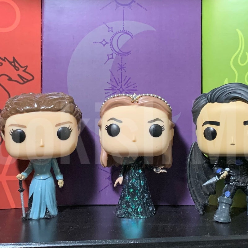 Custom Throne of Glass Funko Pop - Etsy