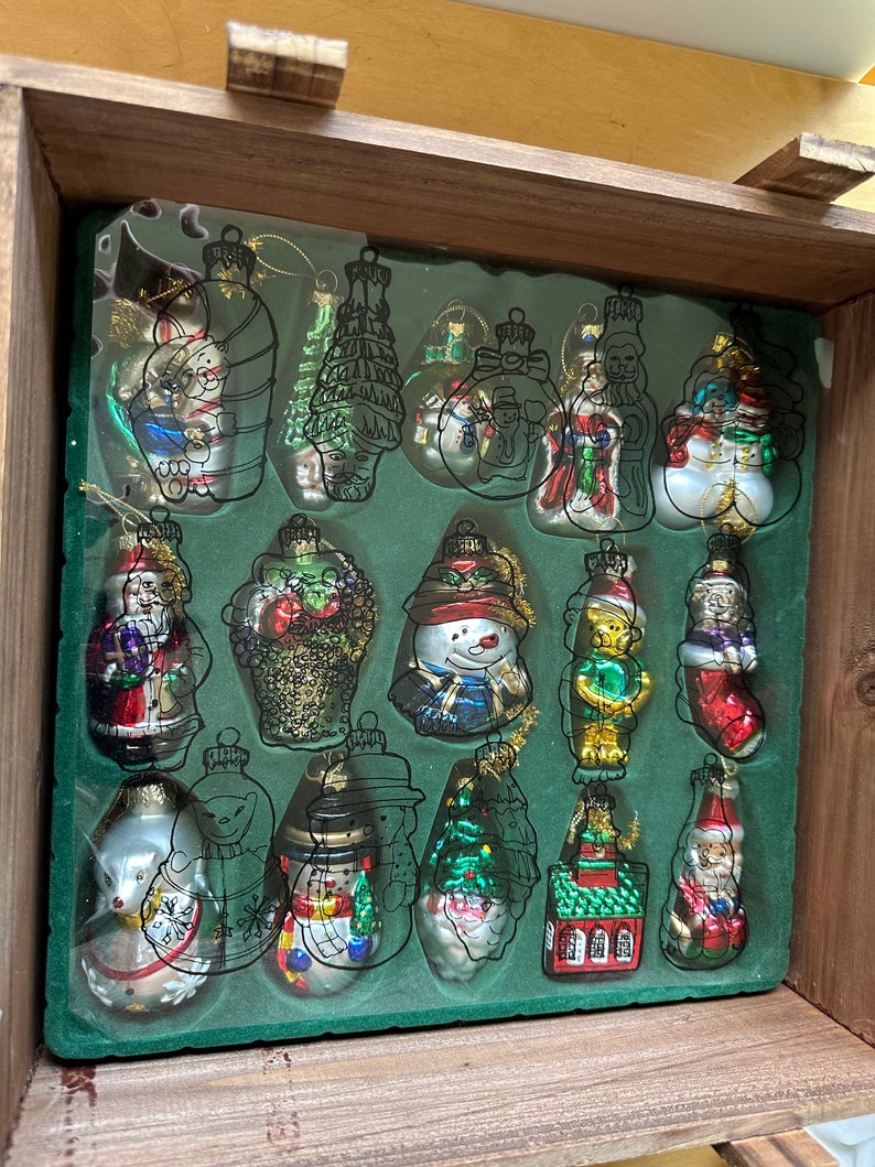 Thomas Pacconi Museum Series Blown Glass Ornaments in Wood Box, Set of ...