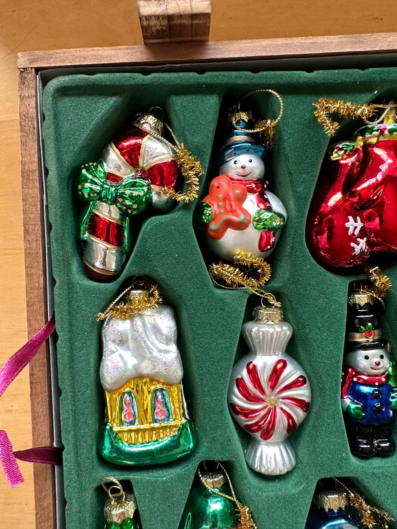 Thomas Pacconi Museum Series Blown Glass Ornaments in Wood Box, Set of ...