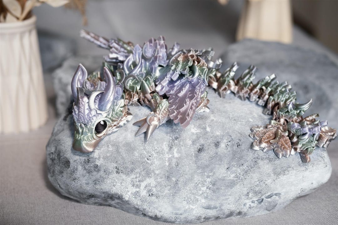 3D Metallic Moon Dragon | Sensory Toy | Fidget Toy | Anti-stress Toy ...
