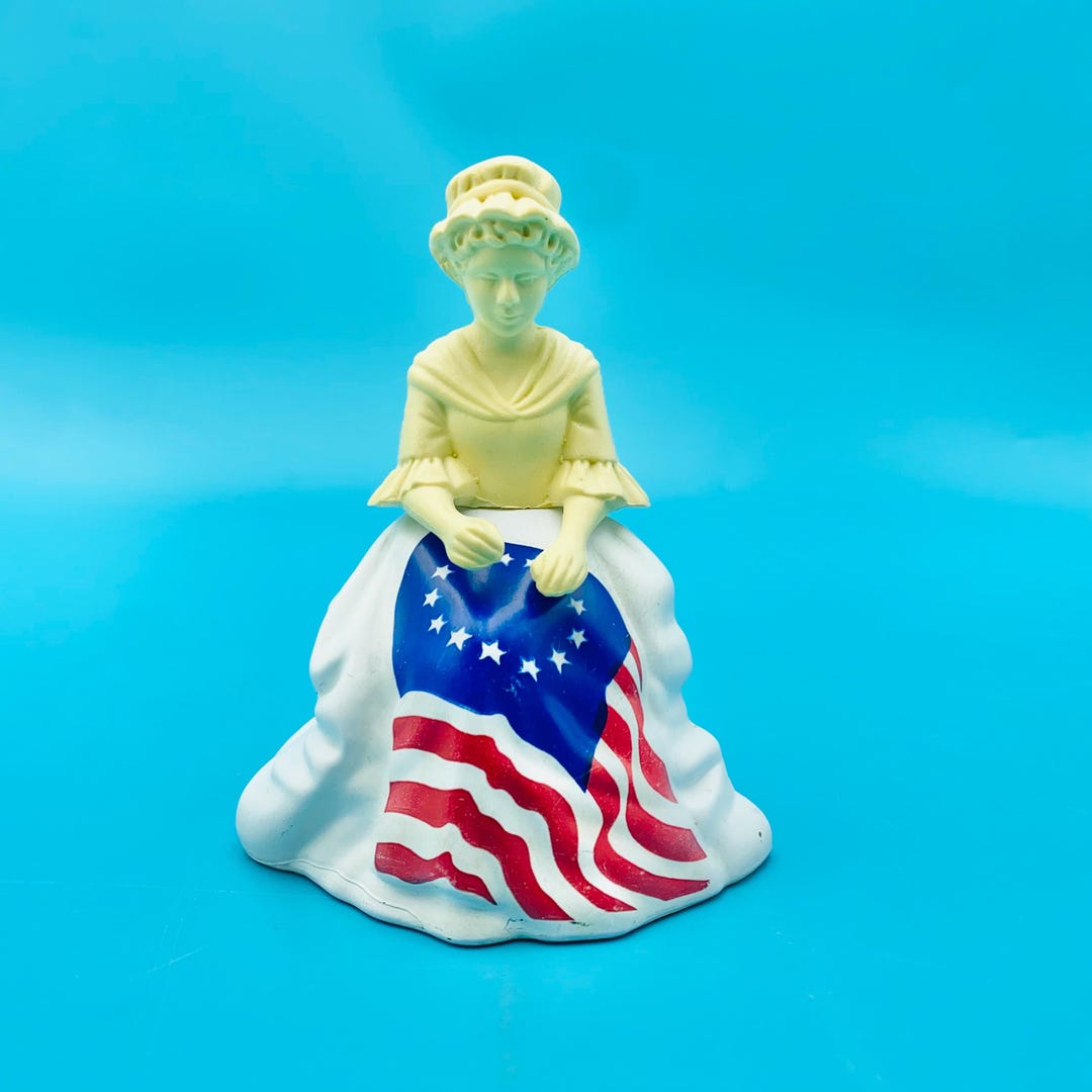 Avon Betsy Ross Figurine Topaz Cologne Perfume Bottle 4 Fl Oz Near Full ...