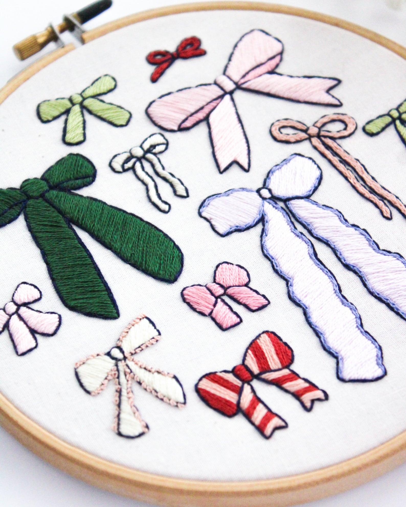 Ribbons & Bows Embroidery Pattern, PDF Hand Embroidery, Ribbon Crafts ...