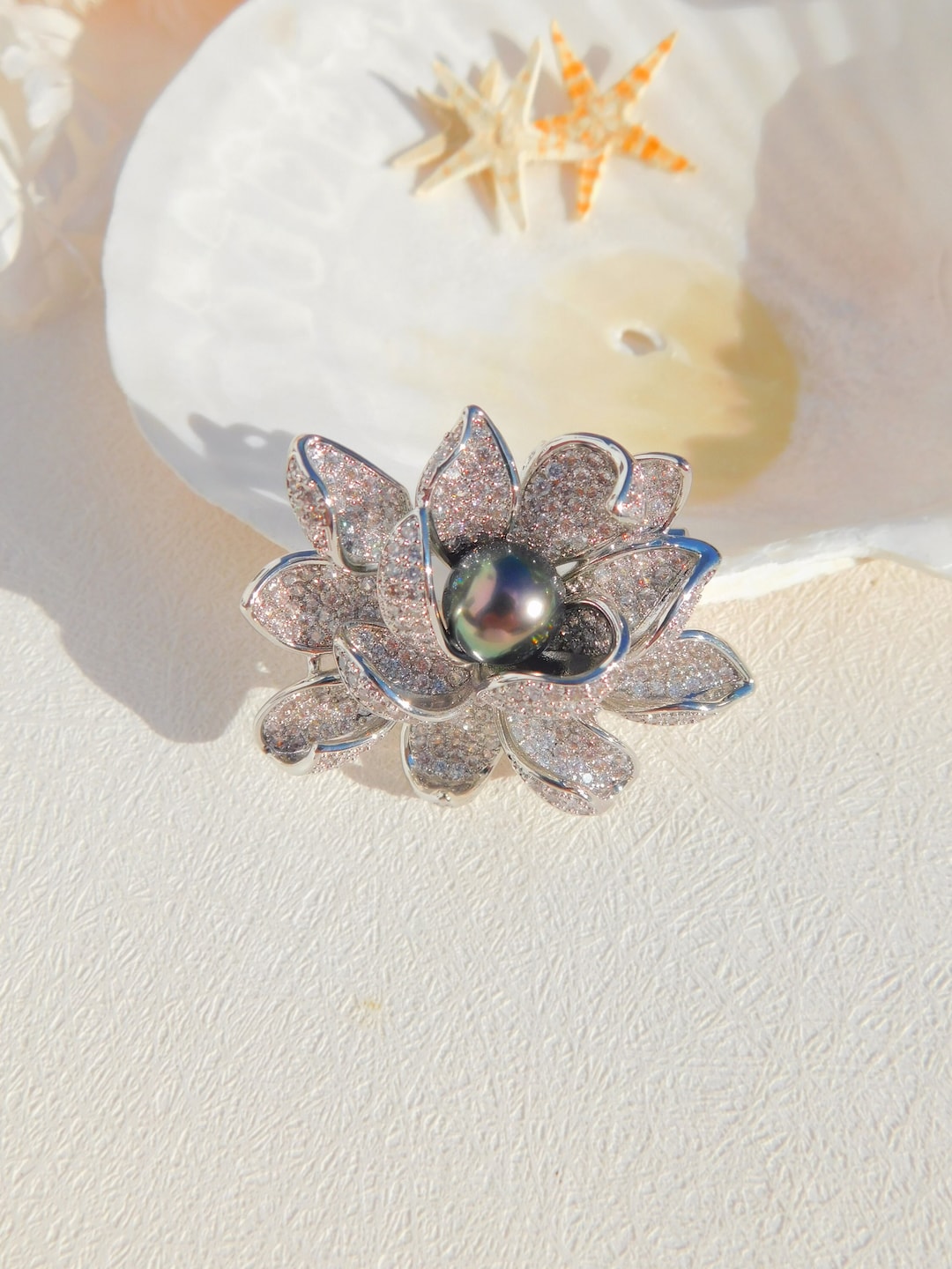 Broche lotus en perles de Tahiti avec strass AAA Bleu vert ultime 12 mm ...