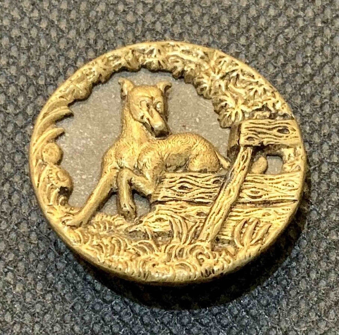 Greyhound Dog Button With Countryside Scene, 26 Mm, in Gilt Bronze ...